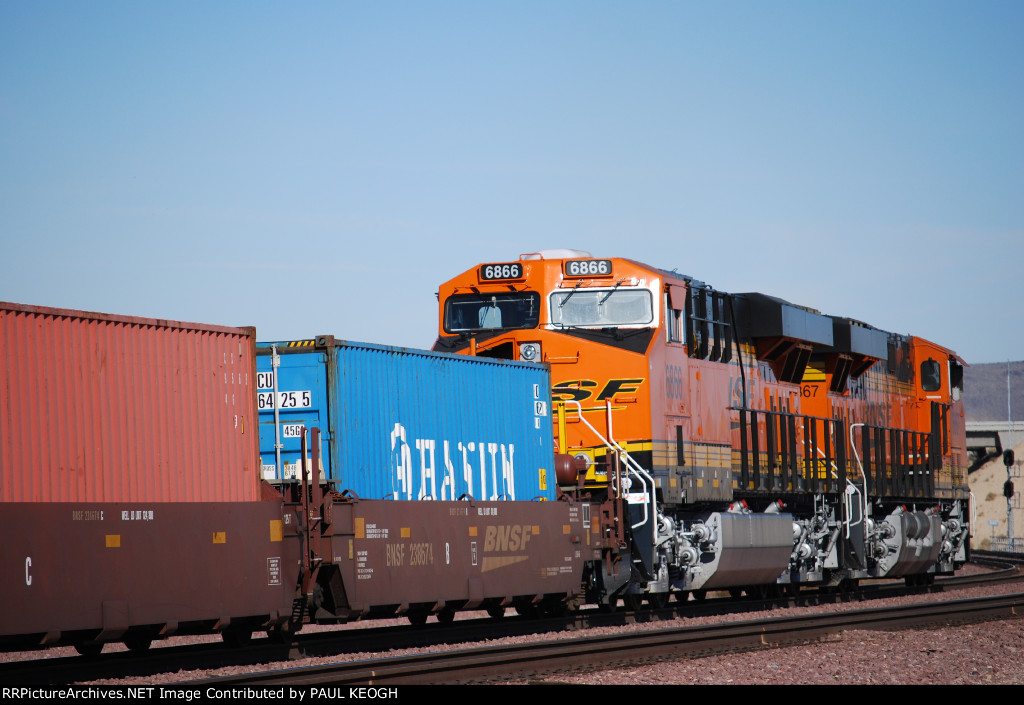 Almost 6 hours later slnce BNSF 6901 passed by at 14:22pm/PST Two More Very, Very Brand New ...